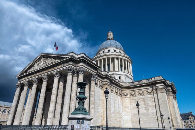 Visiter le Panthéon à Paris : Histoire, Crypte et Panorama Secret